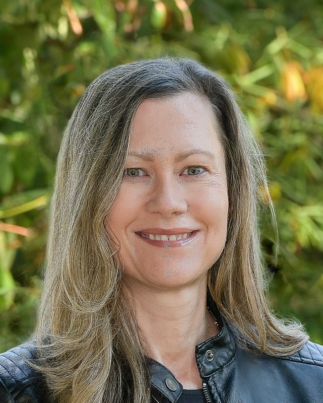 Tina Farrell - Beaver Country Day School